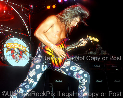 Photos of Guitarist George Lynch of Lynch Mob in 1991 by Marty Temme ...