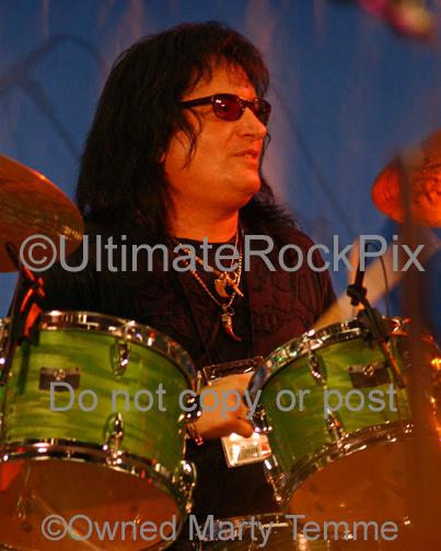 Photos of Drummer Bobby Rondinelli of Rainbow in Concert by Marty Temme ...