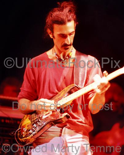 Photos and Posters of Classic Rock, Heavy Metal, Punk and Grunge Bands ...